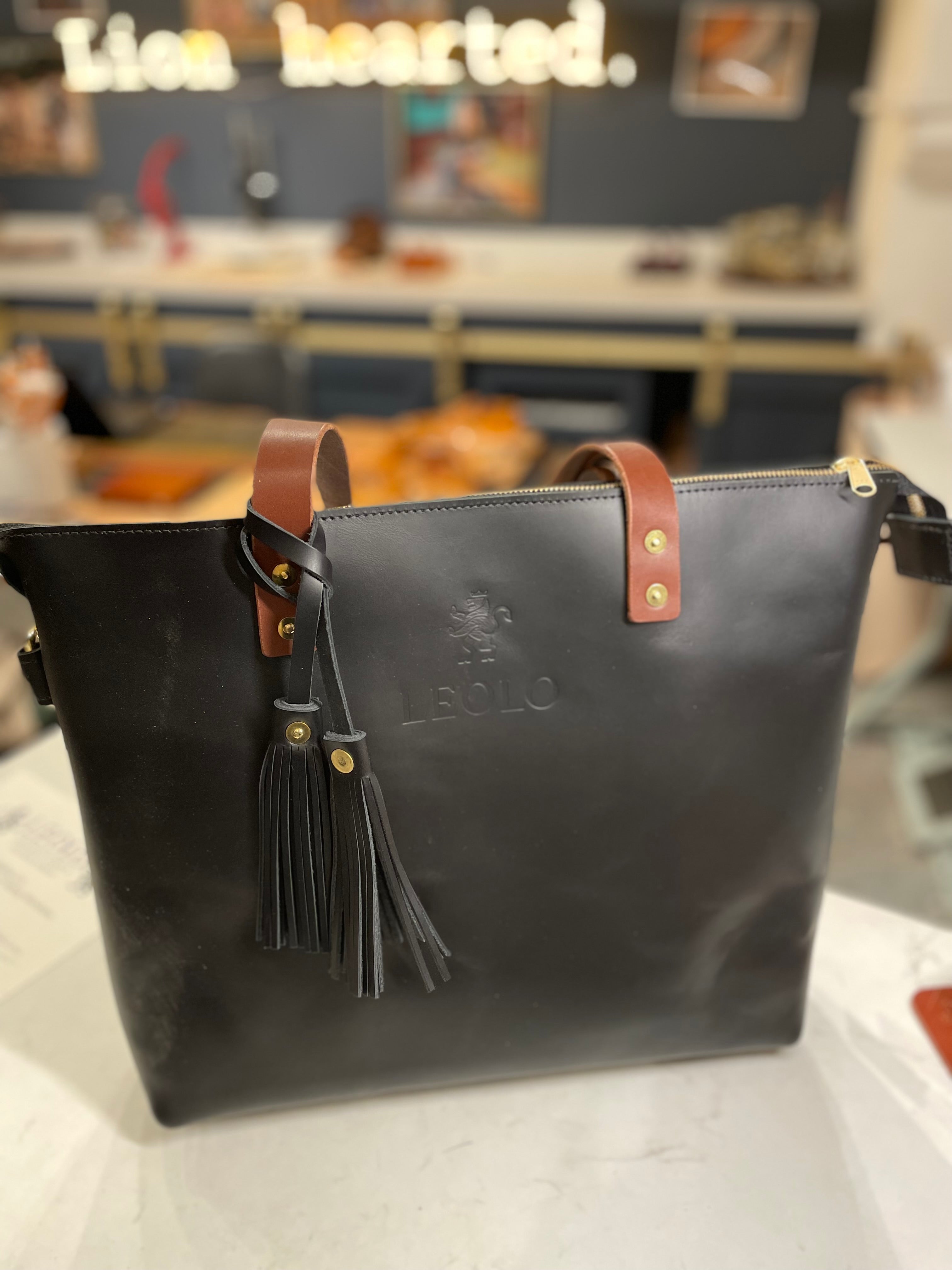 Oversized Leolo Crossbody Tote – Leolo Shoes